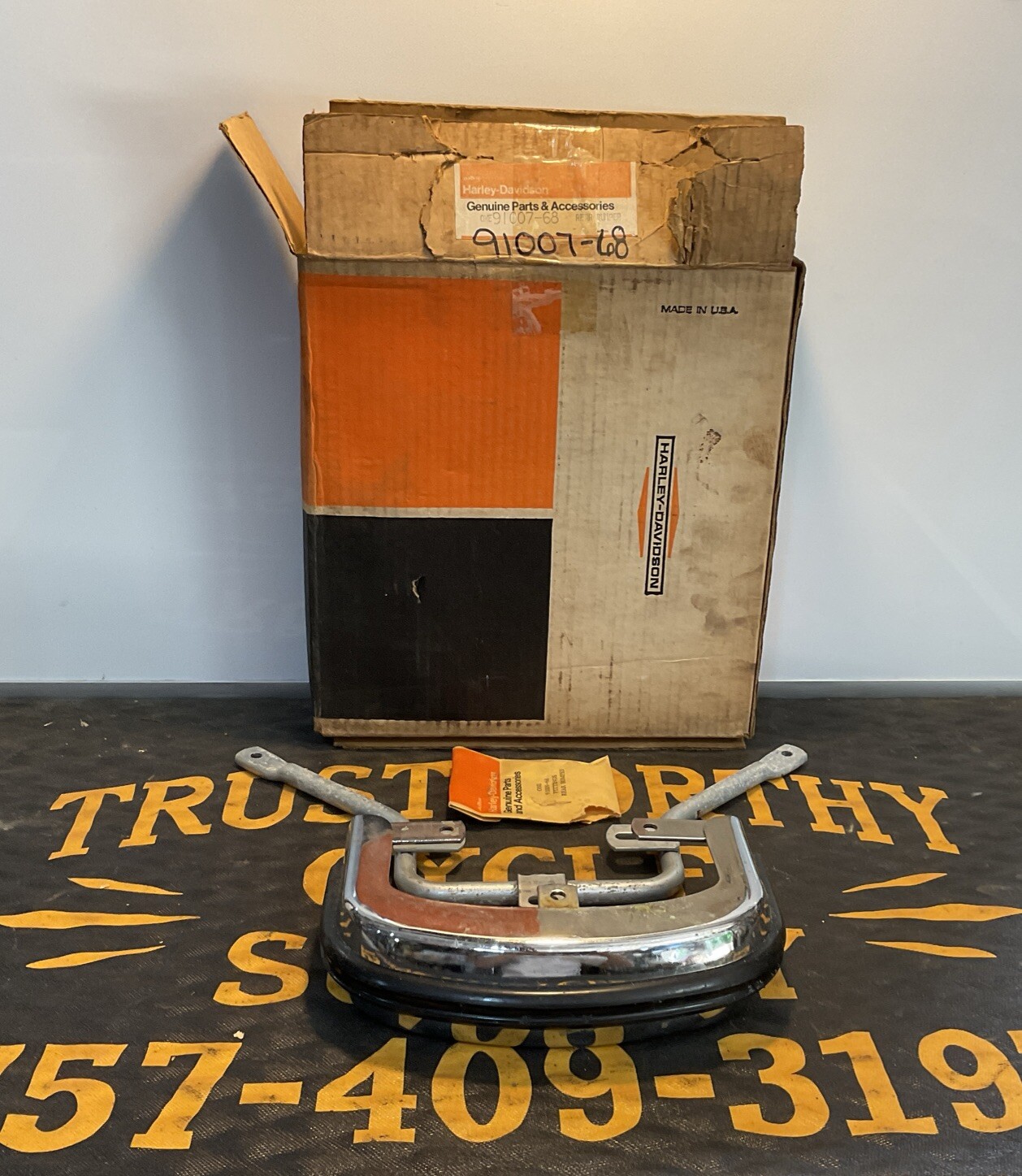 NOS OEM Harley Panhead Shovelhead 91007-68 Rear Fender Bumper Mount 3E ...