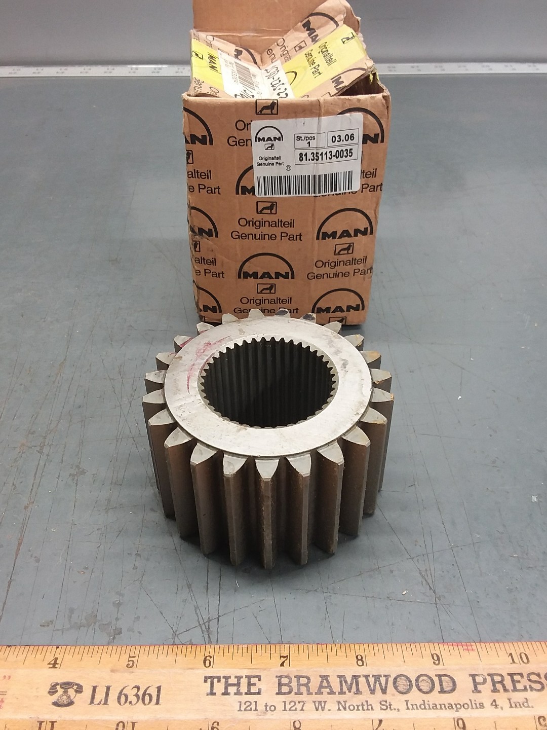 New Genuine MAN Axle 81.35113-0035 Planetary Drive Sun Gear. New Flyer ...