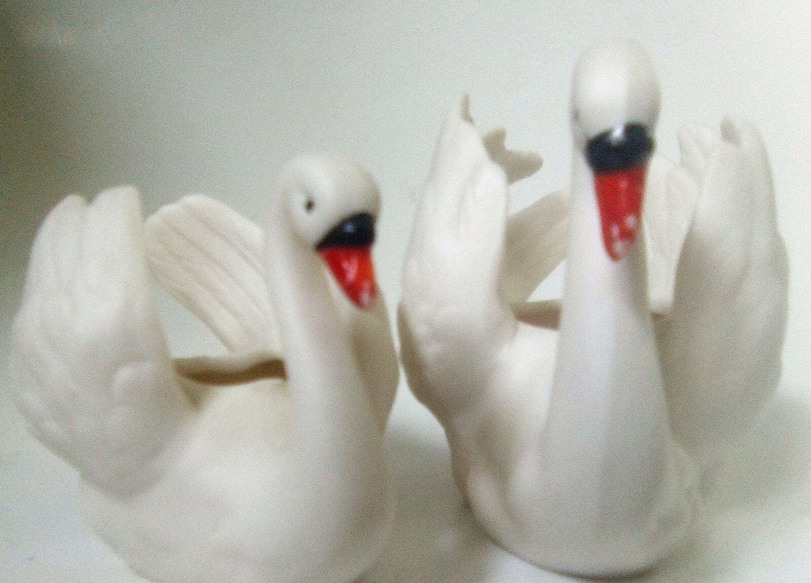 Set Of 3 Goebel ZV 103 West Germany White Bisque Porcelain Swans 0, I ...