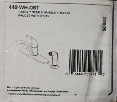 Delta Collins 1-Handle Kitchen Faucet with Side Sprayer in White, 440 ...