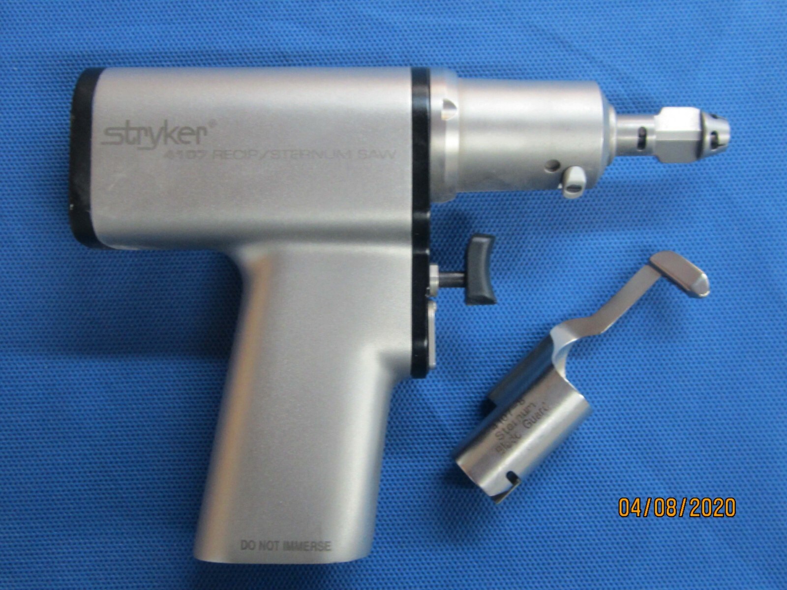 Stryker Recip/Sternum Saw 4107 w/Stryker Sternum Blade Guard 4107-8 | eBay