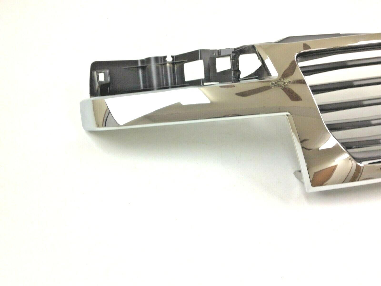 2004-2012 GMC Canyon front bumper radiator Grille chrome black new OEM ...