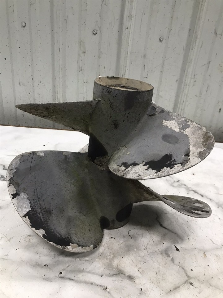 Volvo Penta DP DP-A Duo Dual Prop Out Drive Outdrive Boat props ...