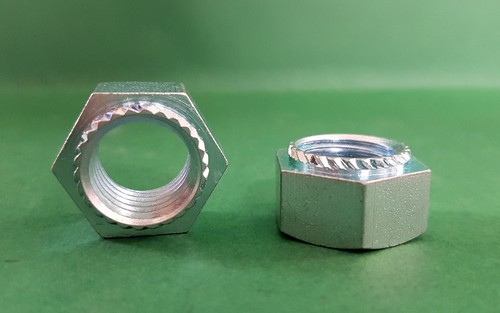 Sechskant- Setzmutter Einpressmutter Stahl galvanisch verzinkt Mutter ...