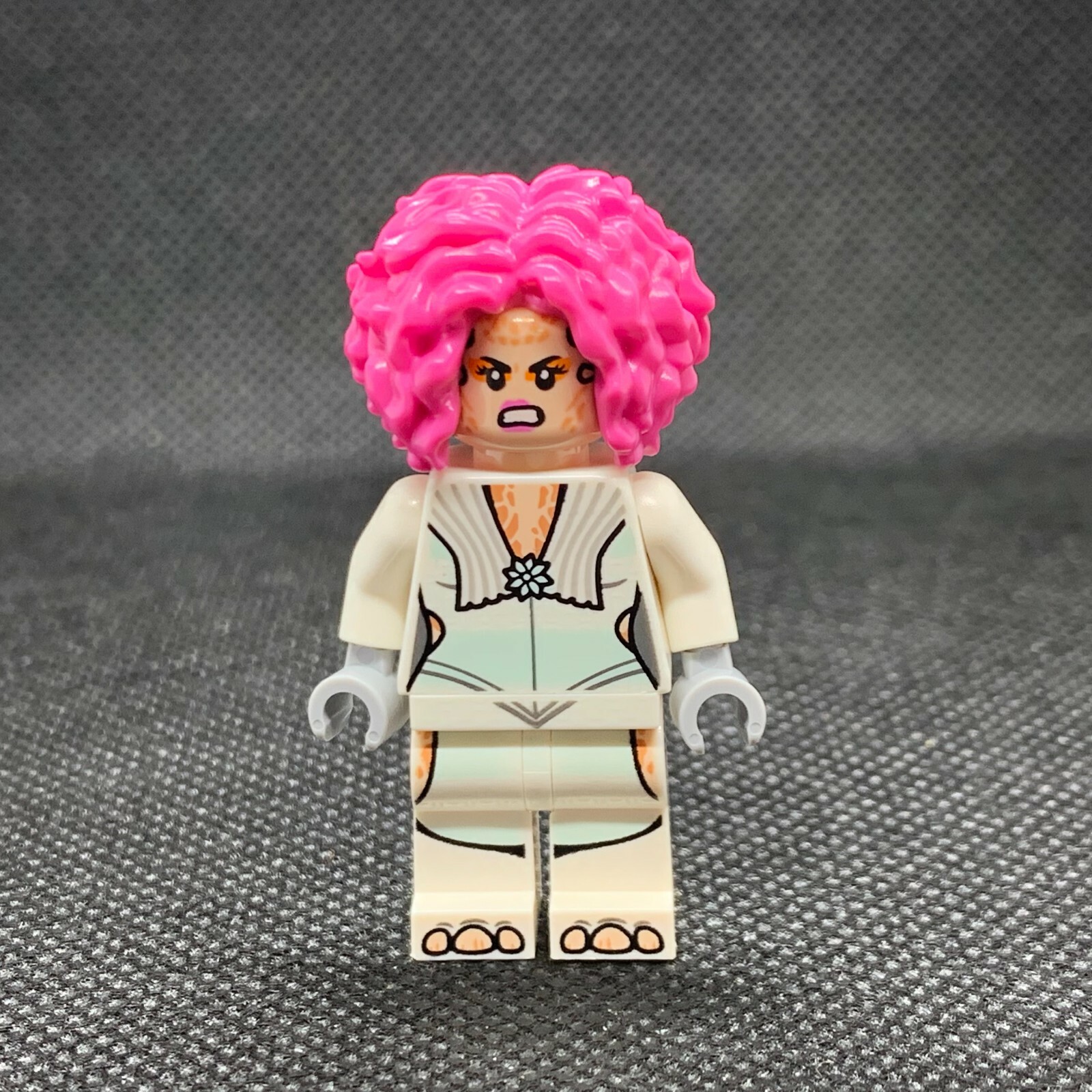 LEGO STAR WARS Theelin Dancer MINIFIGURE sw1194 Book of Boba Fett ...