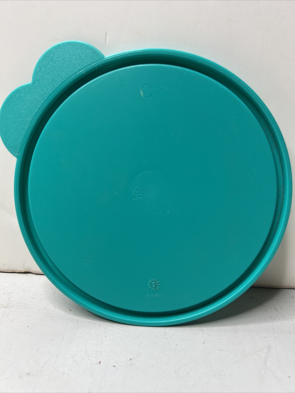 Tupperware 3131B C Blue 6 1/4" Replacement Round lid Butterfly tab for ...