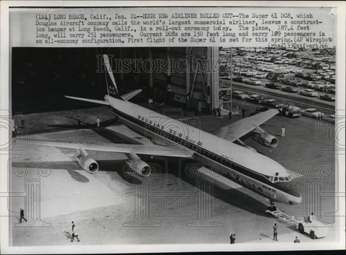 1966 Press Photo Roll out ceremony for Douglas Super 61 DC-8 commercial ...