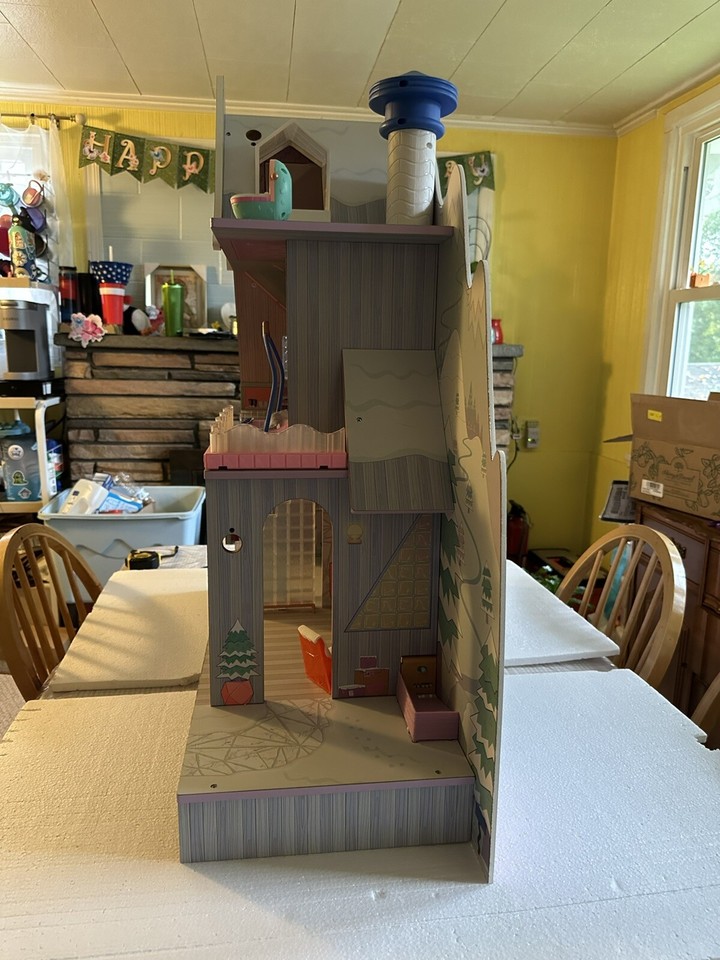 LOL Surprise WINTER DISCO CHALET Doll House | eBay