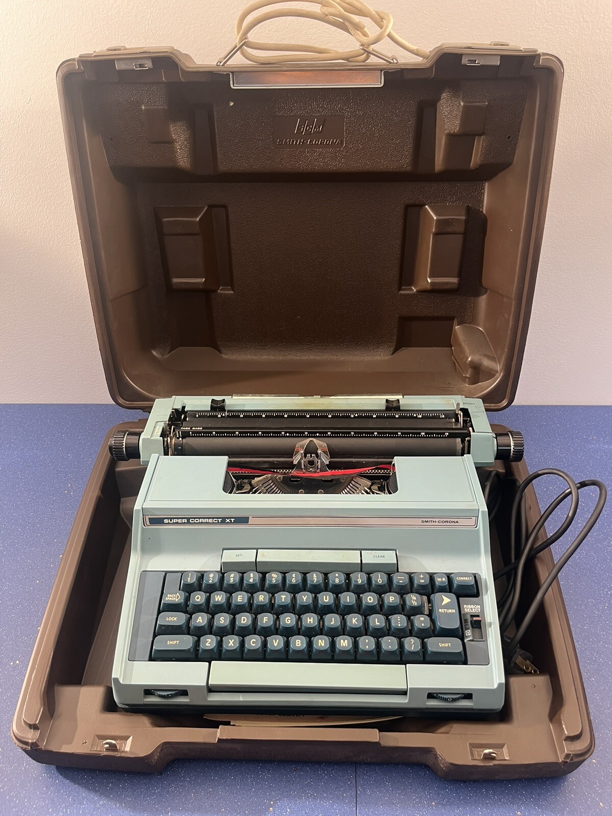 Smith-Corona Super Correct XT Electric Typewriter POWERS ON UNTESTED | eBay