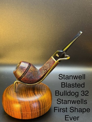 Vintage Stanwell Blasted Bulldog 32 Stanwell a First Shape Ever Tobacco ...