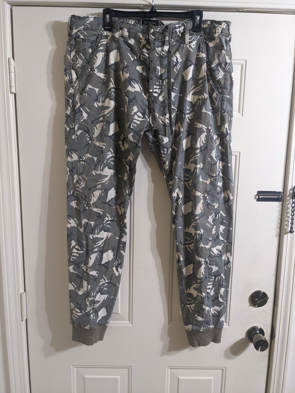 RARE True Religion Green Camouflage Joggers ( World T… - Gem
