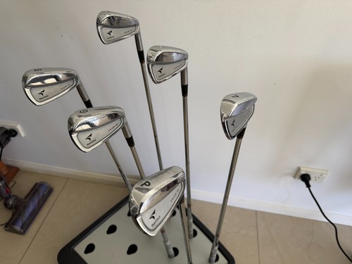 BRIDGESTONE TOURSTAGE X-BLADE CB FORGED RH IRON SET 5-PW S200 STIFF ...
