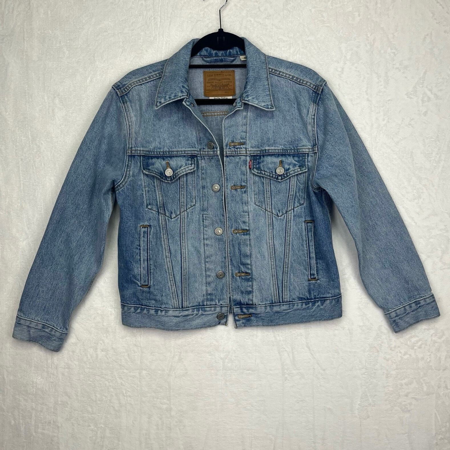 Levi’s Premium Ex-Boyfriend Trucker Jacket Light Was… - Gem