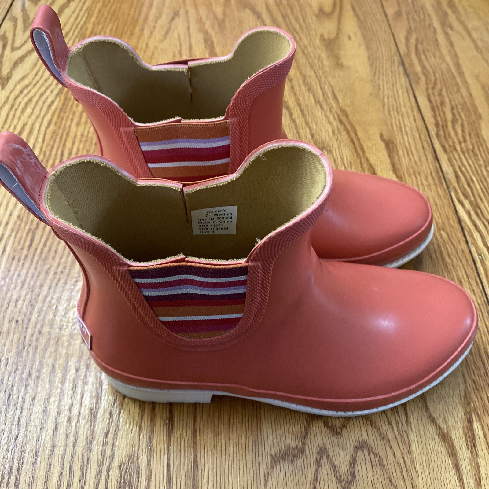 LL Bean ankle wellies womens size 7 retails $80 | eBay