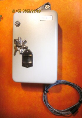 Minolta 3390 Coin-Op - Coin accepter for Operating a Minolta Microfiche ...