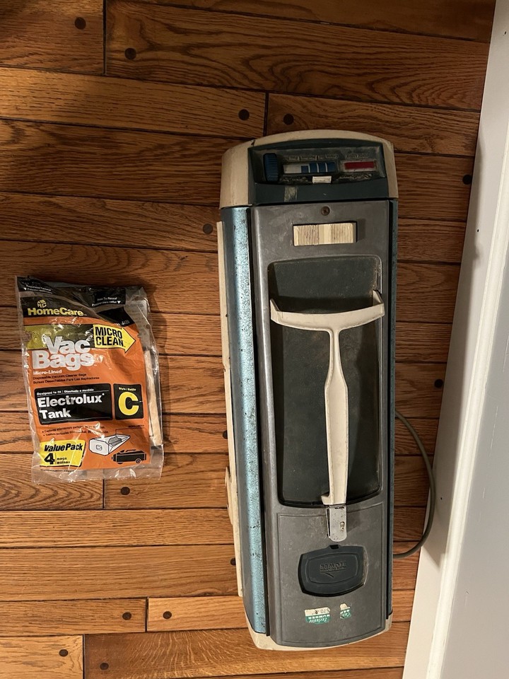 Electrolux Model 1205 Vacuum Cleaner Base Canister Only + 2 Bags Good ...