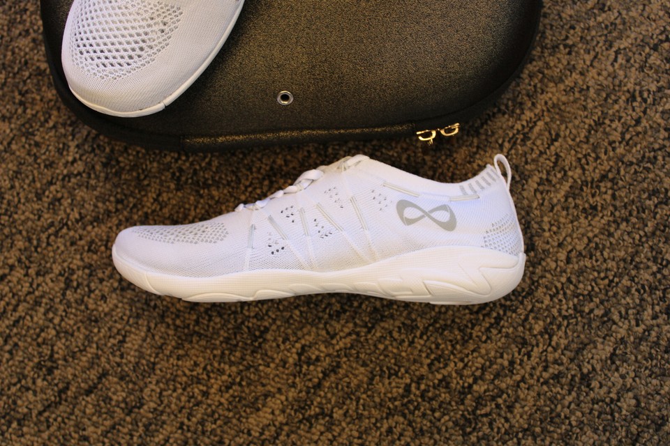 New Nfinity Flyte Womens Cheer Shoes with Case WHITE - Adult Size 7.5 ...