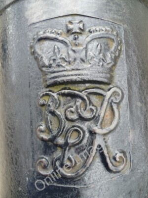 Photo 6x4 Carronade Georgius Rex emblem, King Street Falkirk c2010 | eBay