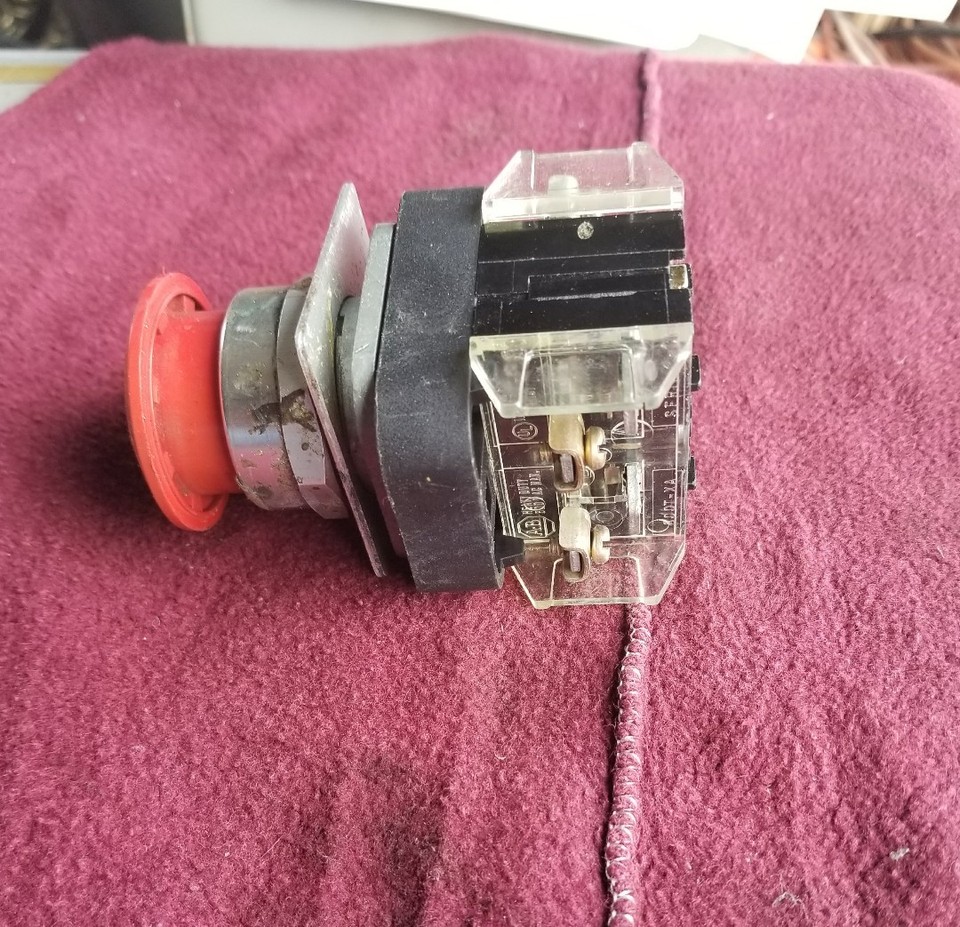 ALLEN BRADLEY 800T-FX6D4 Push Pull Red Mushroom - USED from a Milacron ...