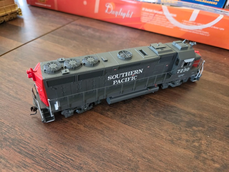 SOUTHERN PACIFIC SP GP40X #7230 ATHEARN RTR HO | eBay