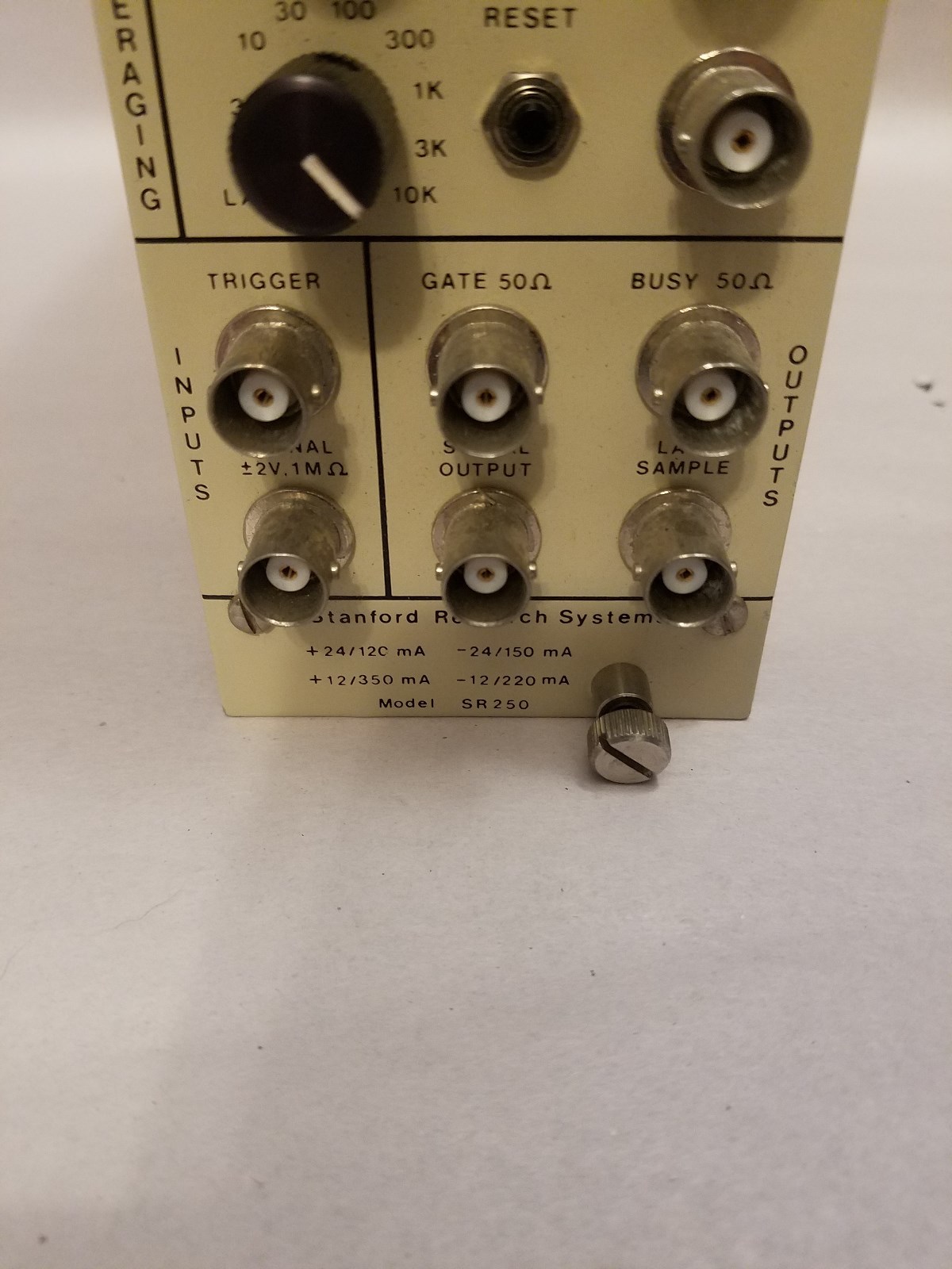 Stanford Research Systems SR250 Gated Integrator & Boxcar Averager ...