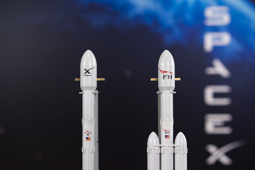 1:300 Scale SpaceX Falcon9 Falcon Heavy with KSC-39A Painted Rocket ...