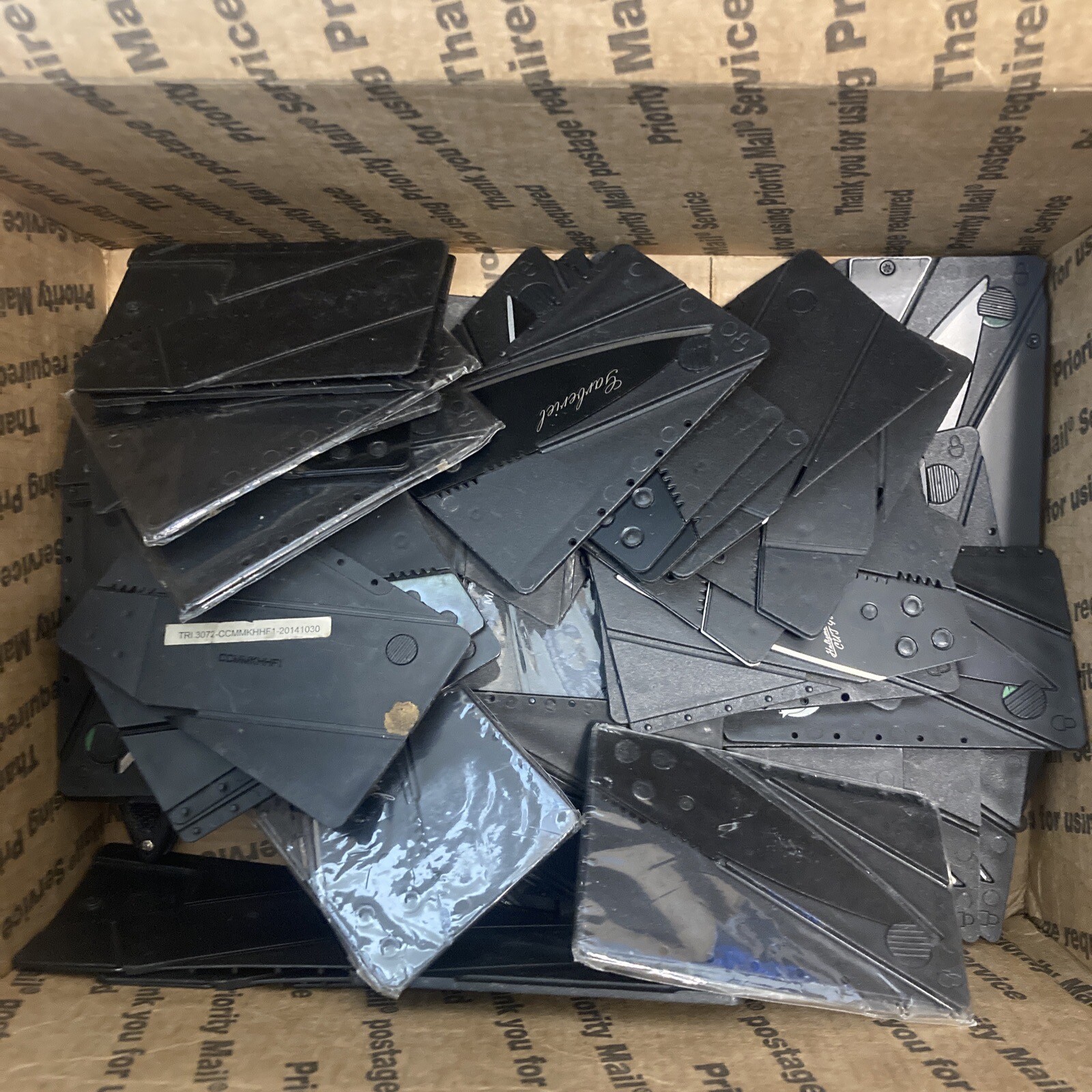 59 USED TSA Confiscated Wallet Defense Cards/EDC Knives/Credit Card ...