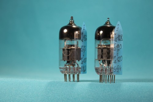 2 PCS 6N23P-E,EV /6922/ECC88/6DJ8. REFLECTOR. Double triode Tube ...