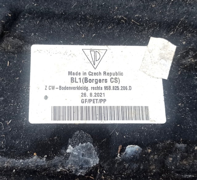 Porsche Macan 95b Floor Lining Center 95B825206D 2016 Genuine for sale ...