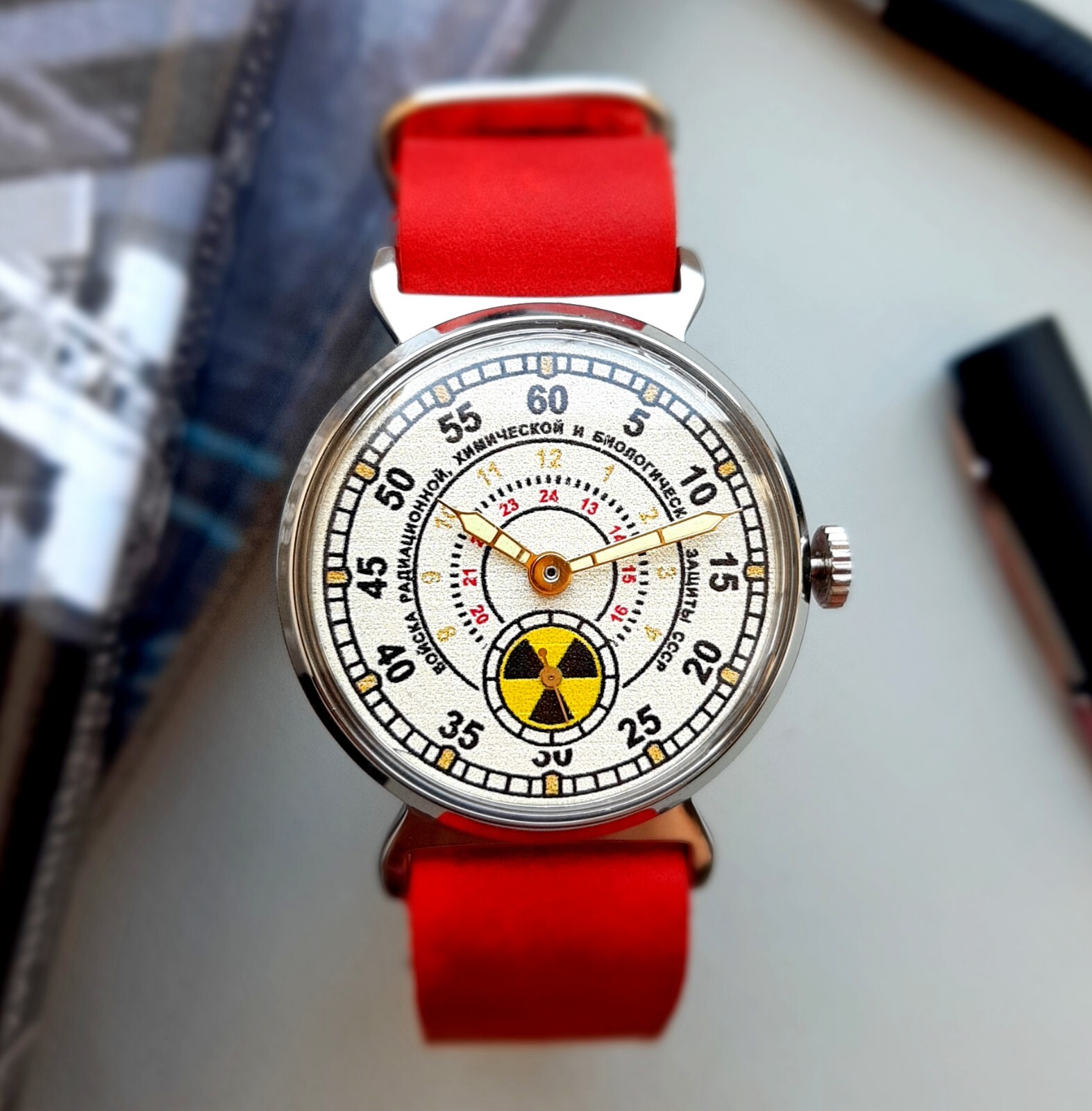 Mechanical watch POBEDA Radiation men's vintage wrist watch, soviet old ...