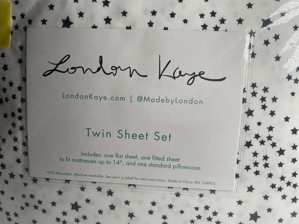 London Kaye Black Stars On White Dreamy Night Twin Size Sheet 3 Piece ...
