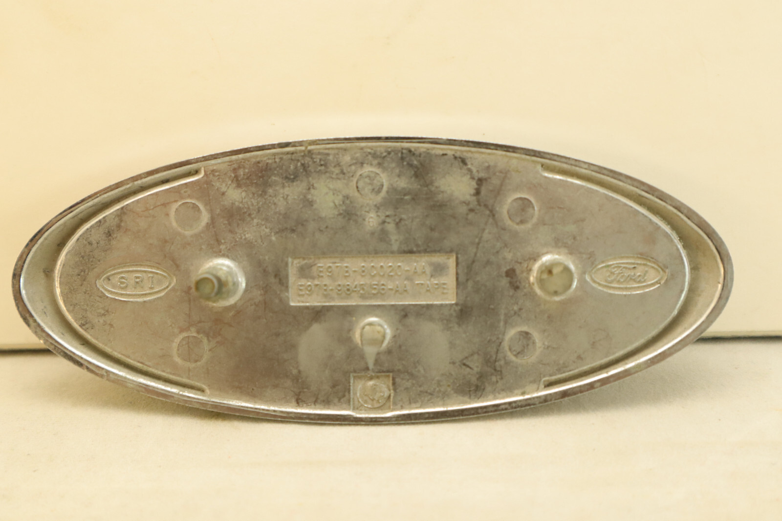 1999-2001 Ford Explorer Rear Tailgate Blue Oval Logo Emblem OEM E97B ...