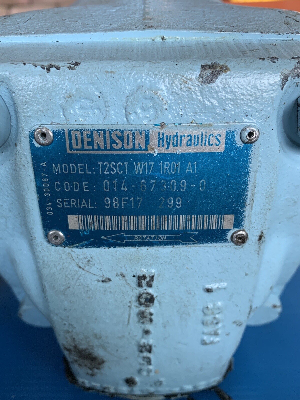 Denison Hydraulics Vane Pump Vane Motor T2SCT W17 1R01 A1 | eBay