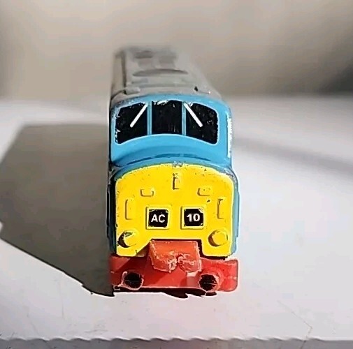 ERTL Diecast Britt Allcroft D199 Diesel 1995 Thomas The Tank Engine ...