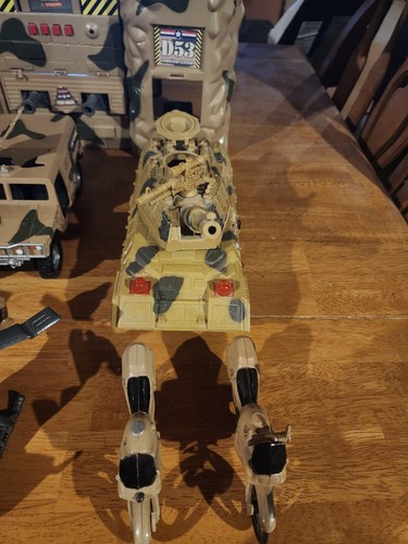 8 Pc Military Command Play Set D53; 2 Tanks, Helicopter, Missile Silo ...