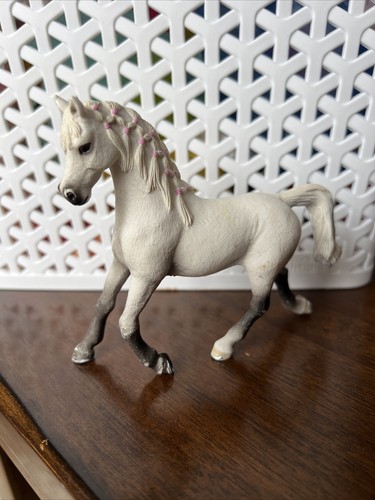 SCHLEICH Horse 2013 White Arabian Mare Pink Braids D-73527 | eBay