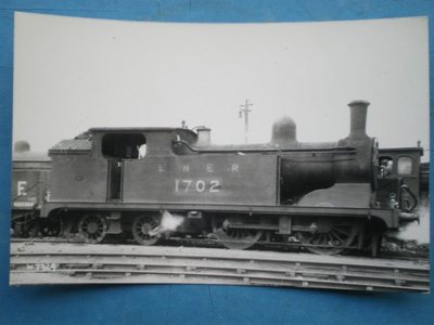 PHOTO LNER EX NER WORSDELL CLASS G5 0-4-4T 1702 | eBay UK