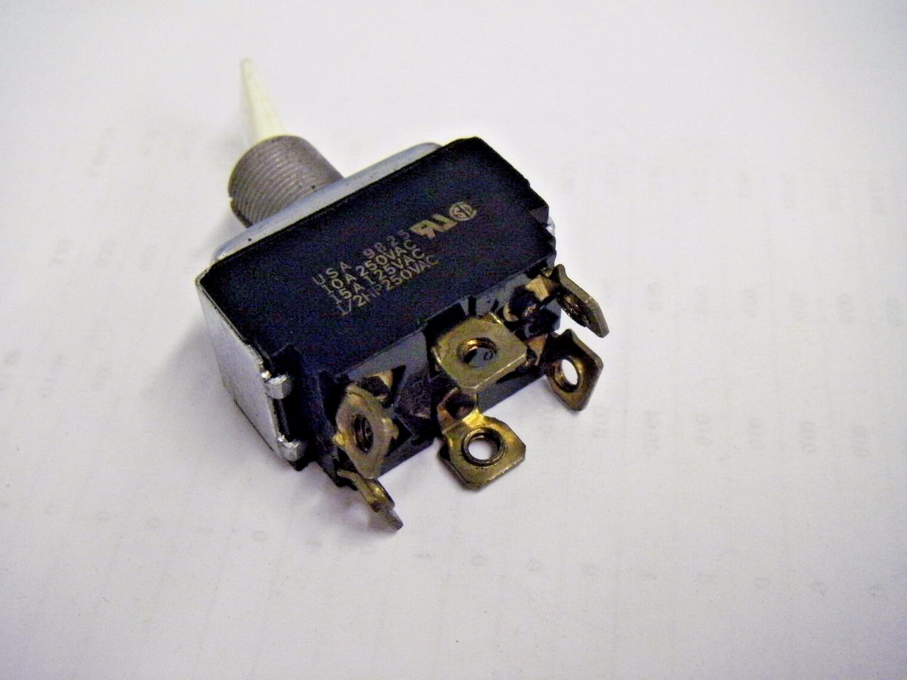 Eaton DPDT 2-Position Toggle Switch 15A @ 125VAC / 10A @ 250VAC | eBay