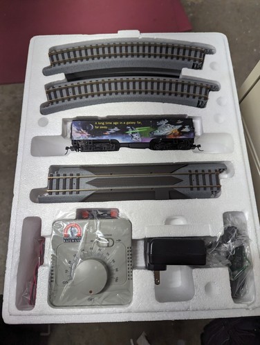 New Hawthorne Village Star Wars Far Away Express HO Train Engine Car ...