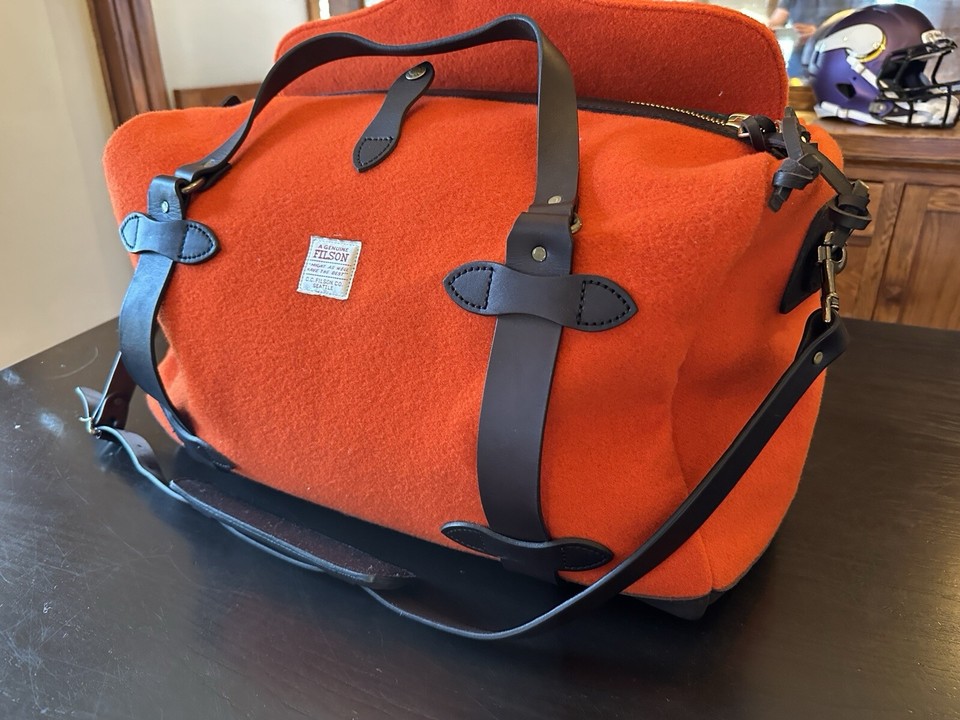 Filson Mackinaw Wool Duffle Medium, Flame, Factory 1st, With Tags ...