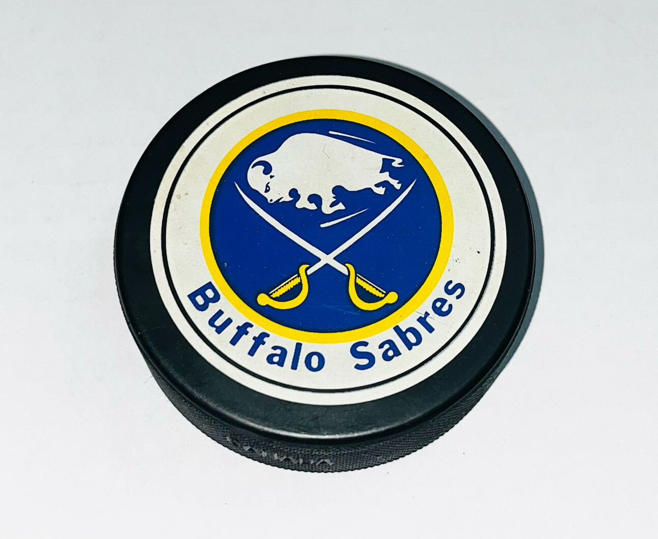 BUFFALO SABRES VINTAGE GENRAL TIRE HOCKEY PUCK CANADA | eBay