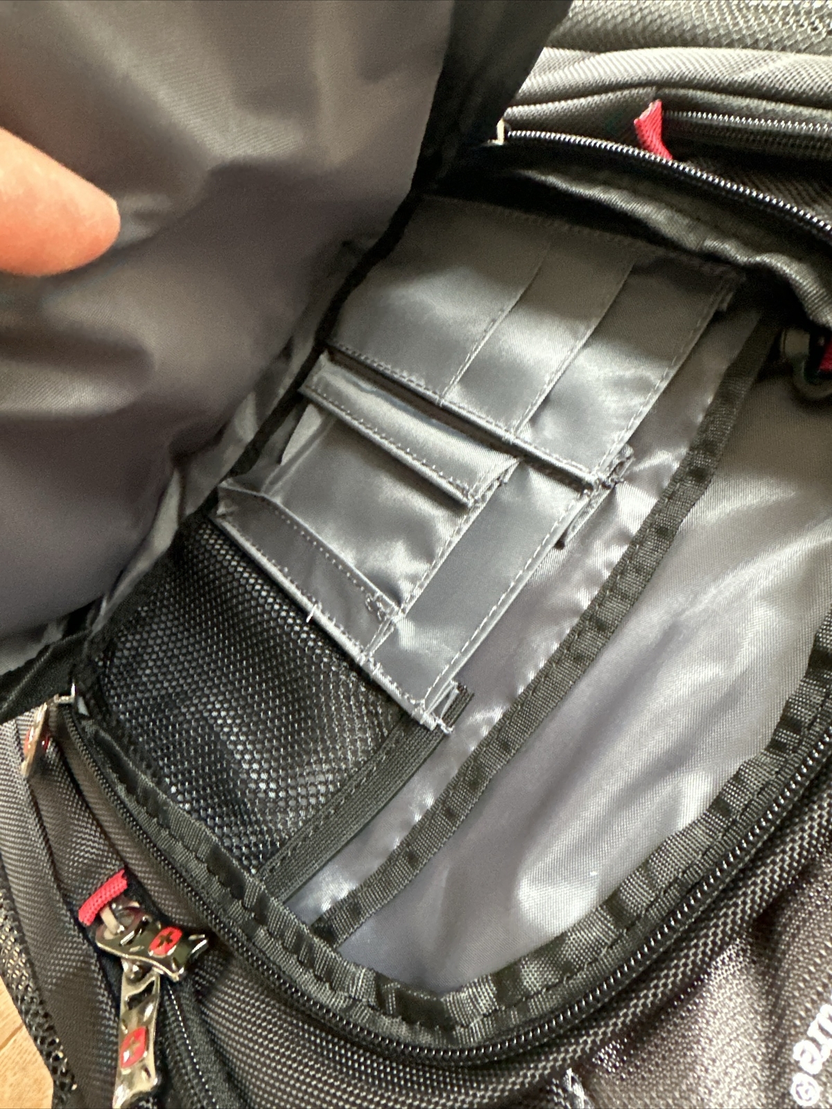 WENGER Pillar Laptop-Rucksack mit Tabletfach, Notebook bis 16 Zoll ...