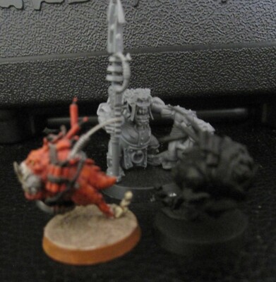 40K Orks Runtherd with grabba Stikk with 2 squig hounds plastic. | eBay ...