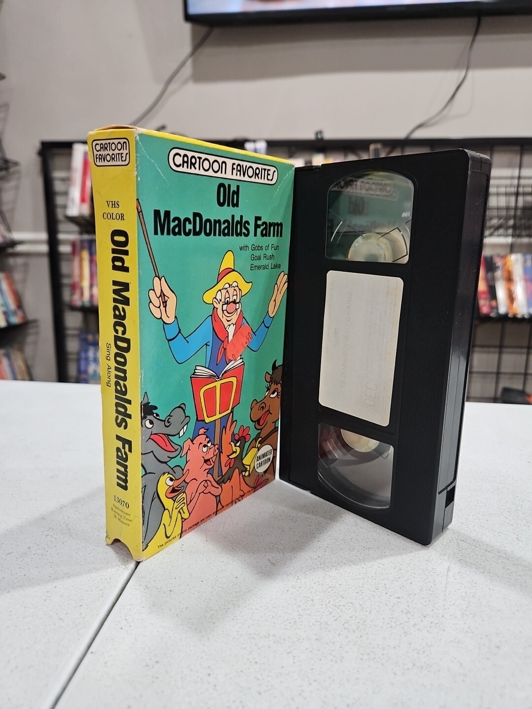 Old Macdonalds Farm VHS Tape - Cartoon Favorites - Trans-Atlantic Video ...