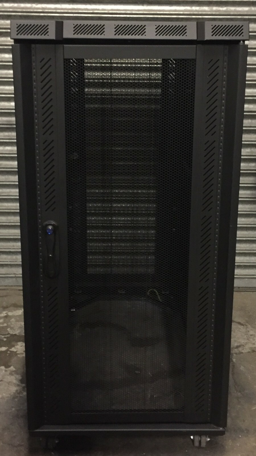 25u Rack Enclosure Server Cabinet | Cabinets Matttroy