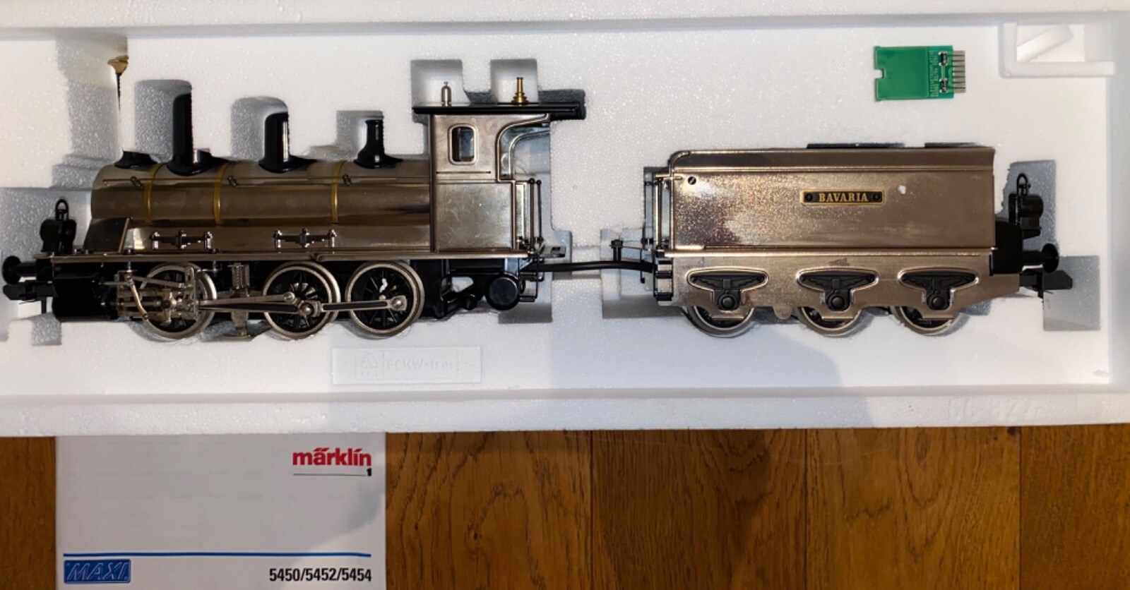 Marklin Maxi 1 Locomotive + Tender BAVARIA nickel plated Dealer Promo ...