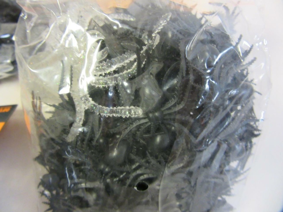 8 Packs of Hyde and Eek Critters and Spiders Plastic Fake Bugs Scary ...