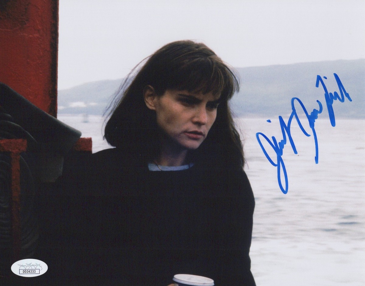 Jennifer Jason Leigh Dolores Claiborne