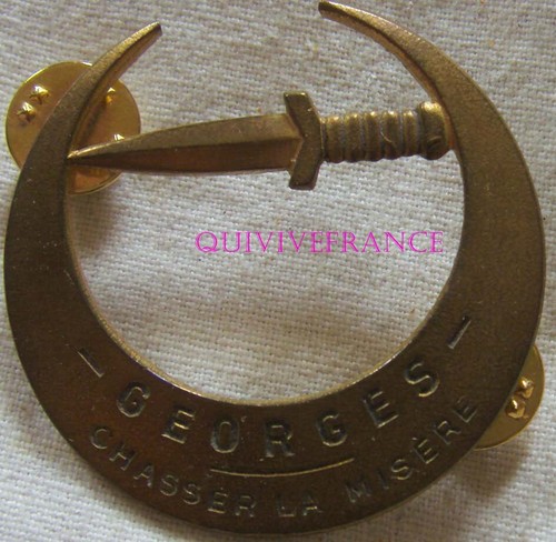 IN30442 - INSIGNE Commando GEORGES, Chasser la Misère, 2 anneaux, matriculé | eBay