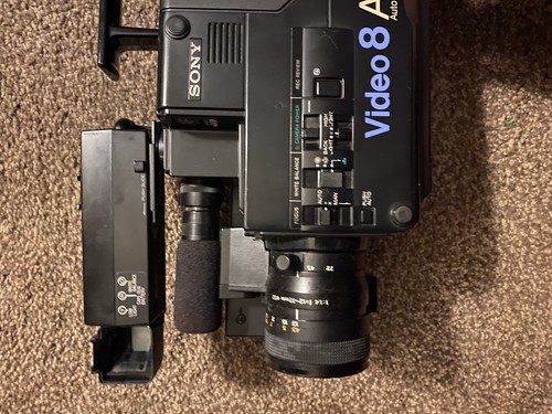SONY CCD-V8AF VIDEO 8 VIDEO 8 PLAYER VCR RECORDER AND ACCESSORIES Not ...